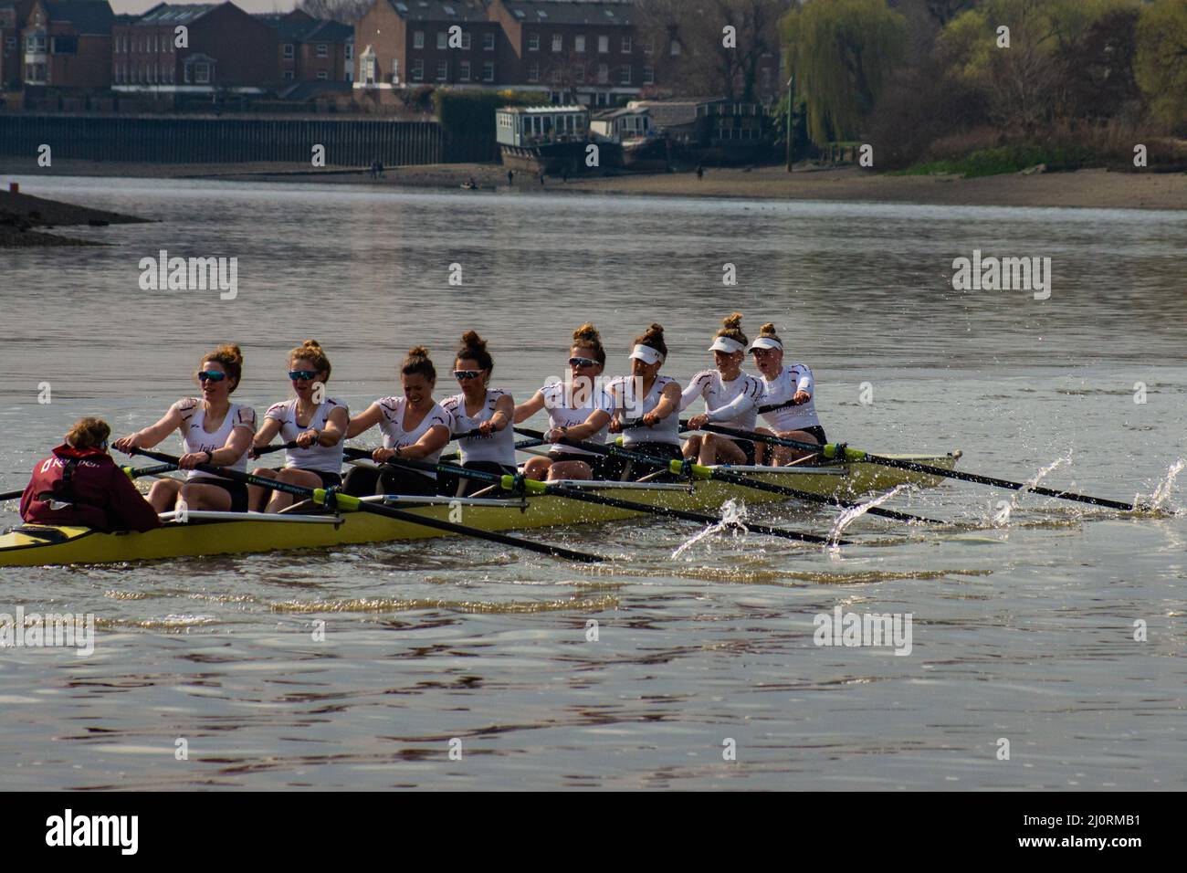 London, UK. 20th Mar, 2022. Cambridge University Boat Club Women V ASR ...