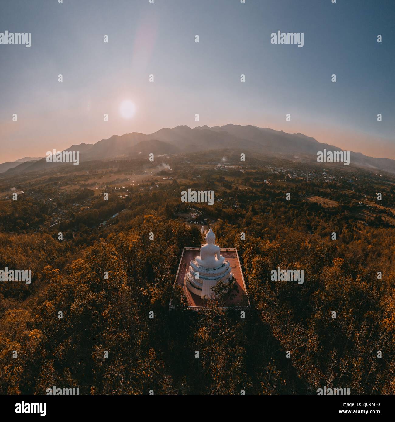 Big buddha pai hi-res stock photography and images - Alamy