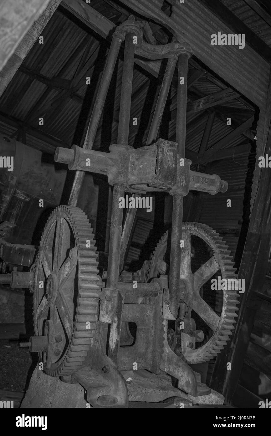 Shed ruins hi-res stock photography and images - Alamy