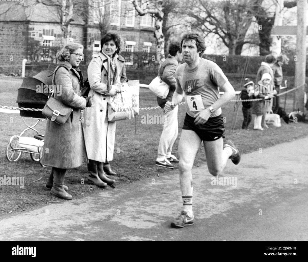 Brendan Foster still competing in March 1984 25/03/84 Stock Photo - Alamy