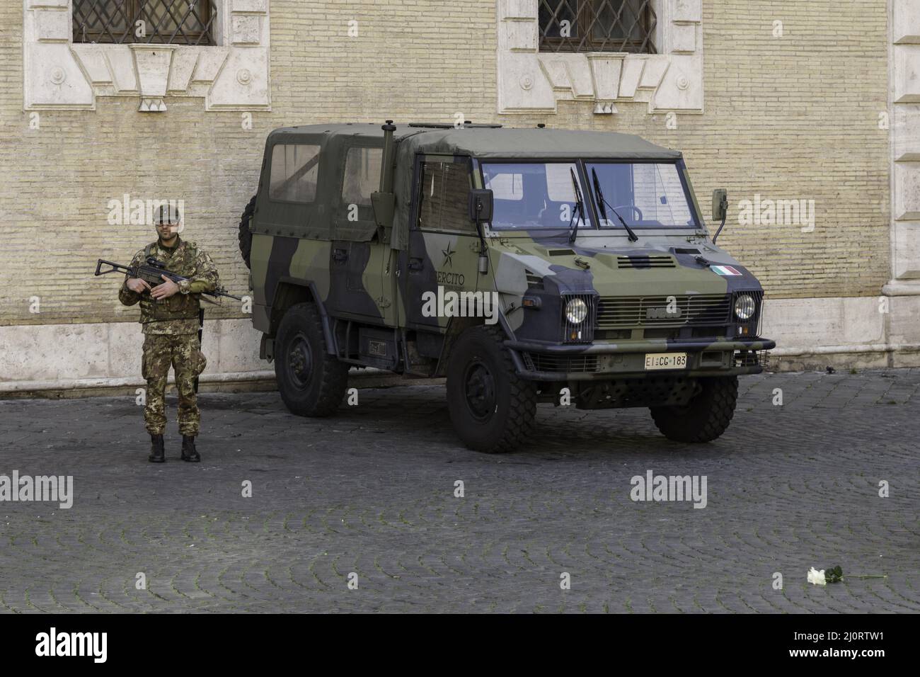All-terrain light vehicle of the army in the street to protect, Iveco ...