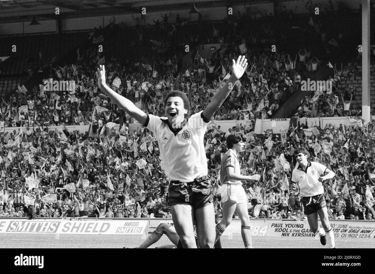 Mark burke Black and White Stock Photos & Images - Alamy