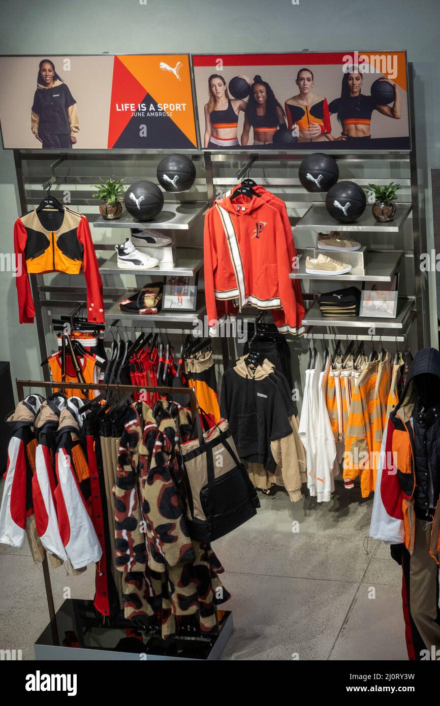 Puma Flagship Store on Fifth Avenue, New York City, USA Stock Photo - Alamy