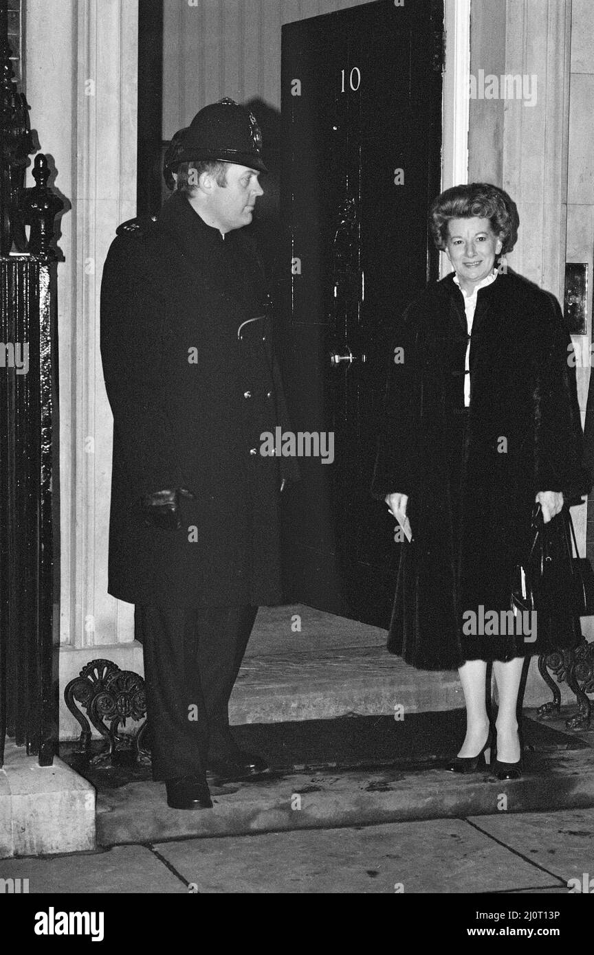 Jean Alexander arrives for reception at Number 10 Downing Street ...