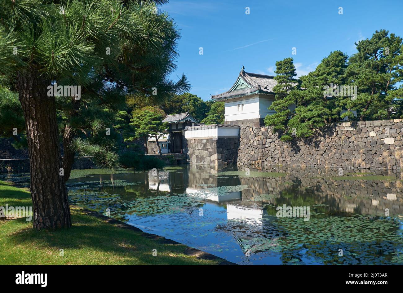 Kikyo-mon Gate (Uchi Sakurada-mon Gate) of Tokyo Imperial Palace. Tokyo ...