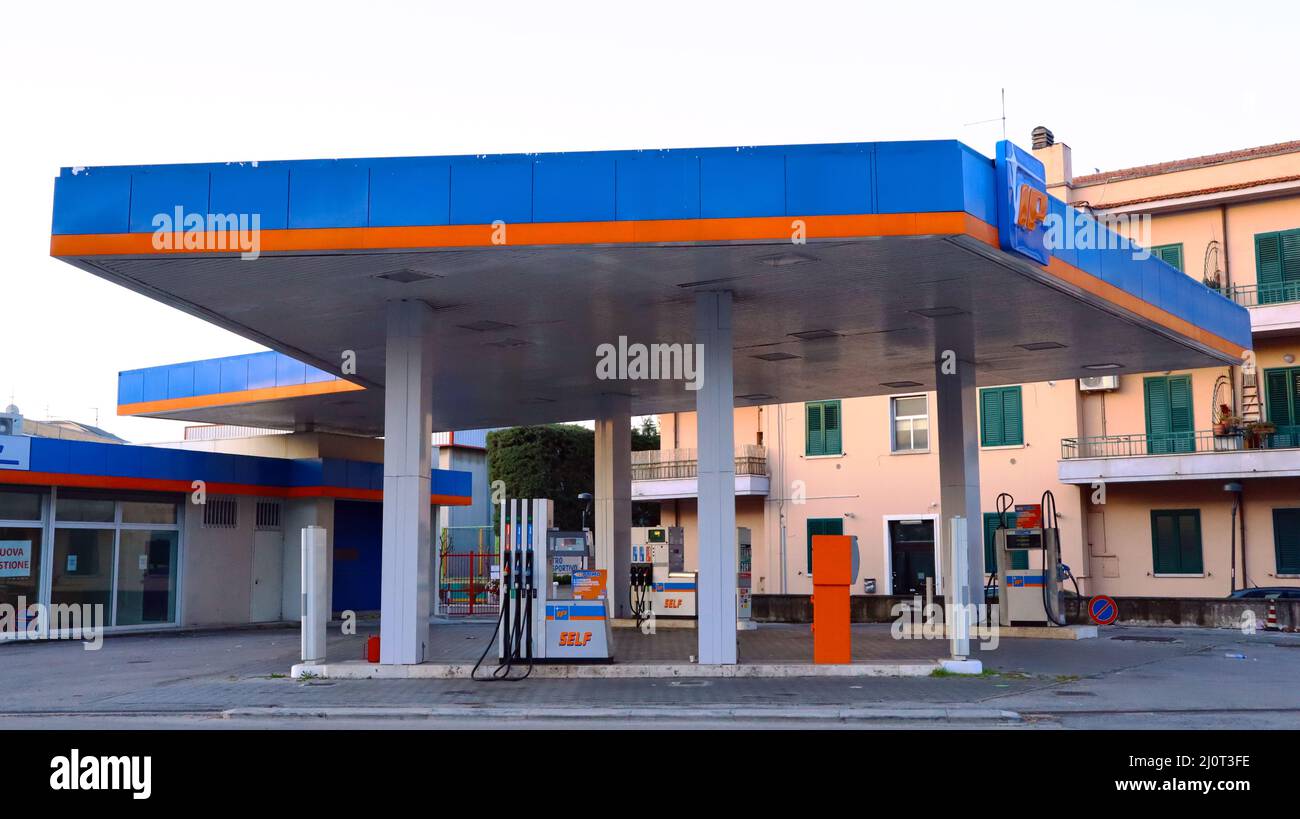 Gruppo api hi-res stock photography and images - Alamy