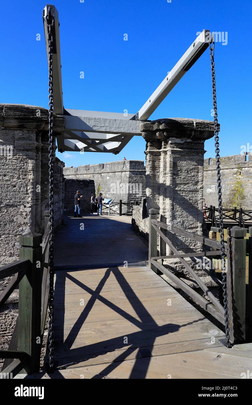 The drawbridge and main entrance of Castillo De San Marcos National ...