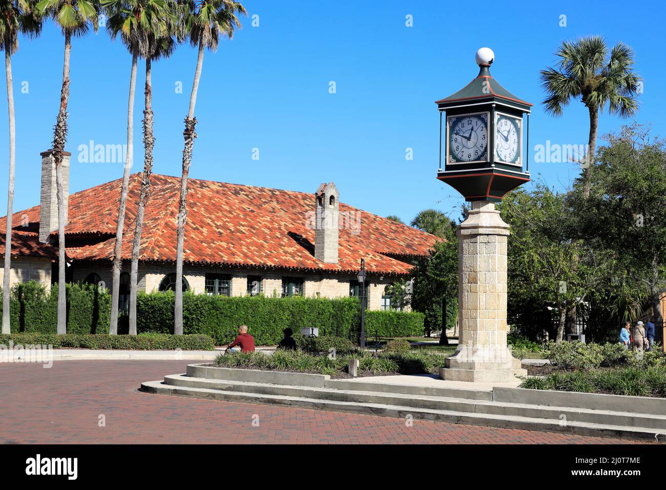 Clock tower in town square with visitor information center in the ...