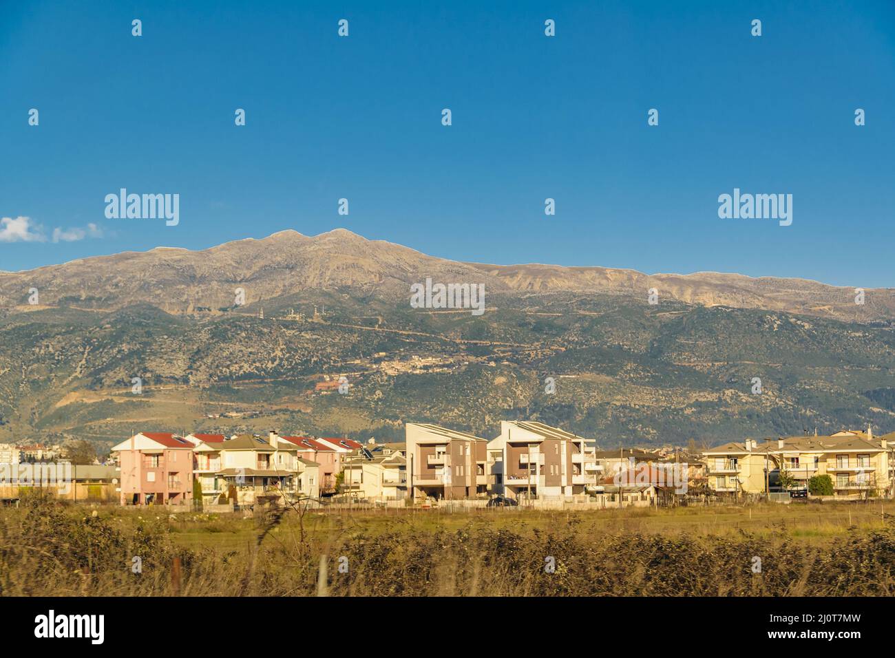 Small town greece hi-res stock photography and images - Alamy