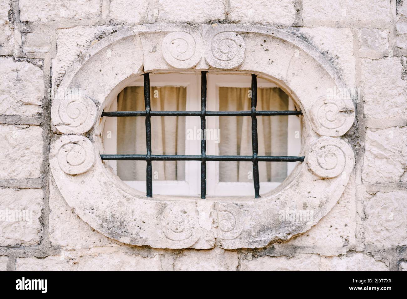 Pilaster facade hi-res stock photography and images - Alamy