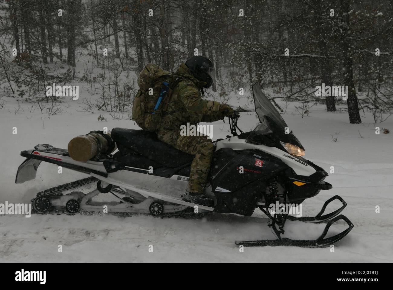 Army snowmobile hi-res stock photography and images - Alamy