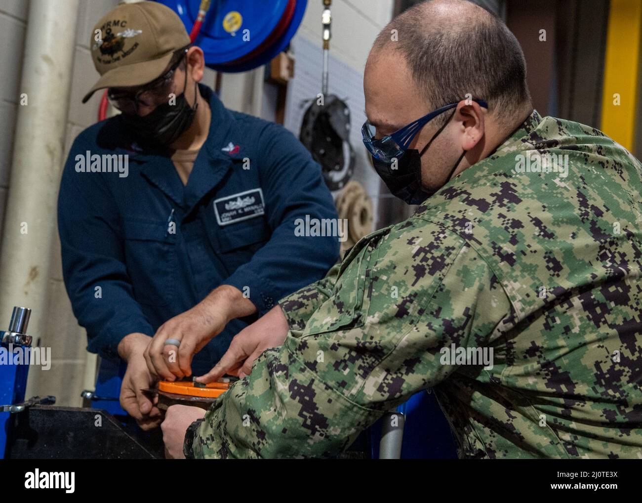 220124-N-OA516-1053 SAN DIEGO (Jan. 24, 2022) – Machinist’s Mate 1st ...