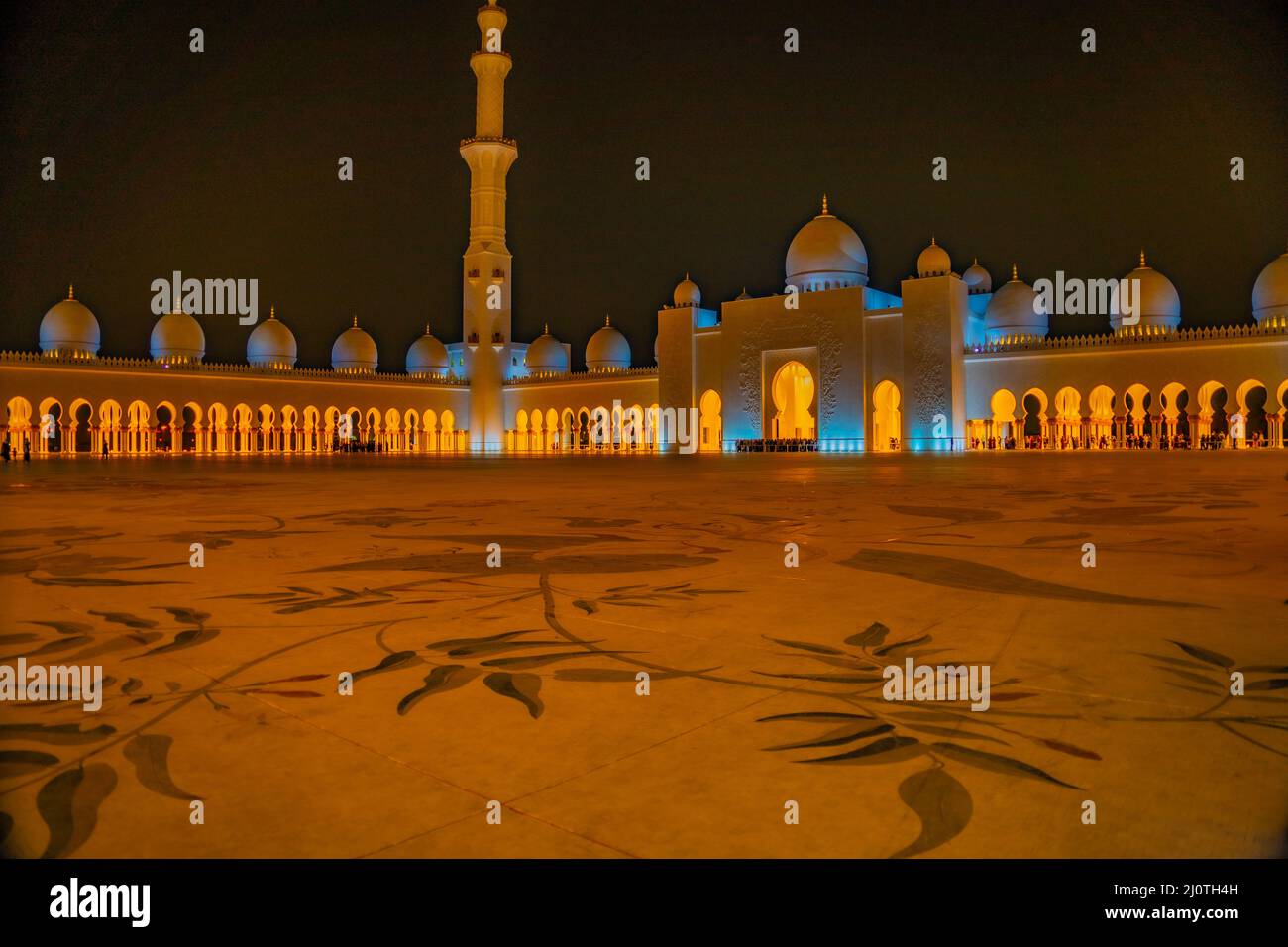 Shakezy cayd grand mosque hi-res stock photography and images - Alamy