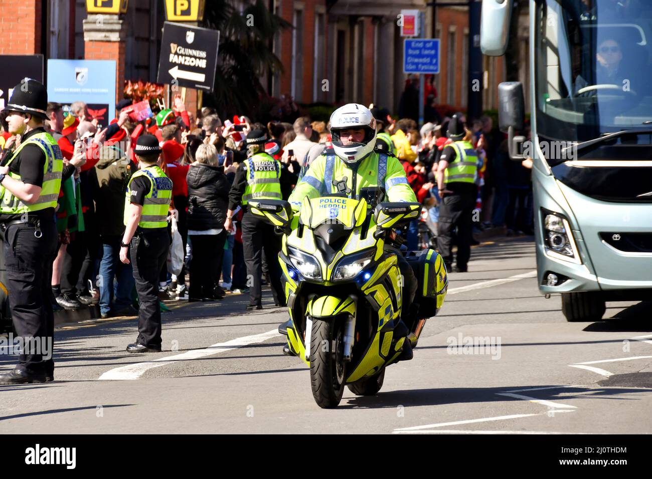 Cardiff police hi-res stock photography and images - Alamy