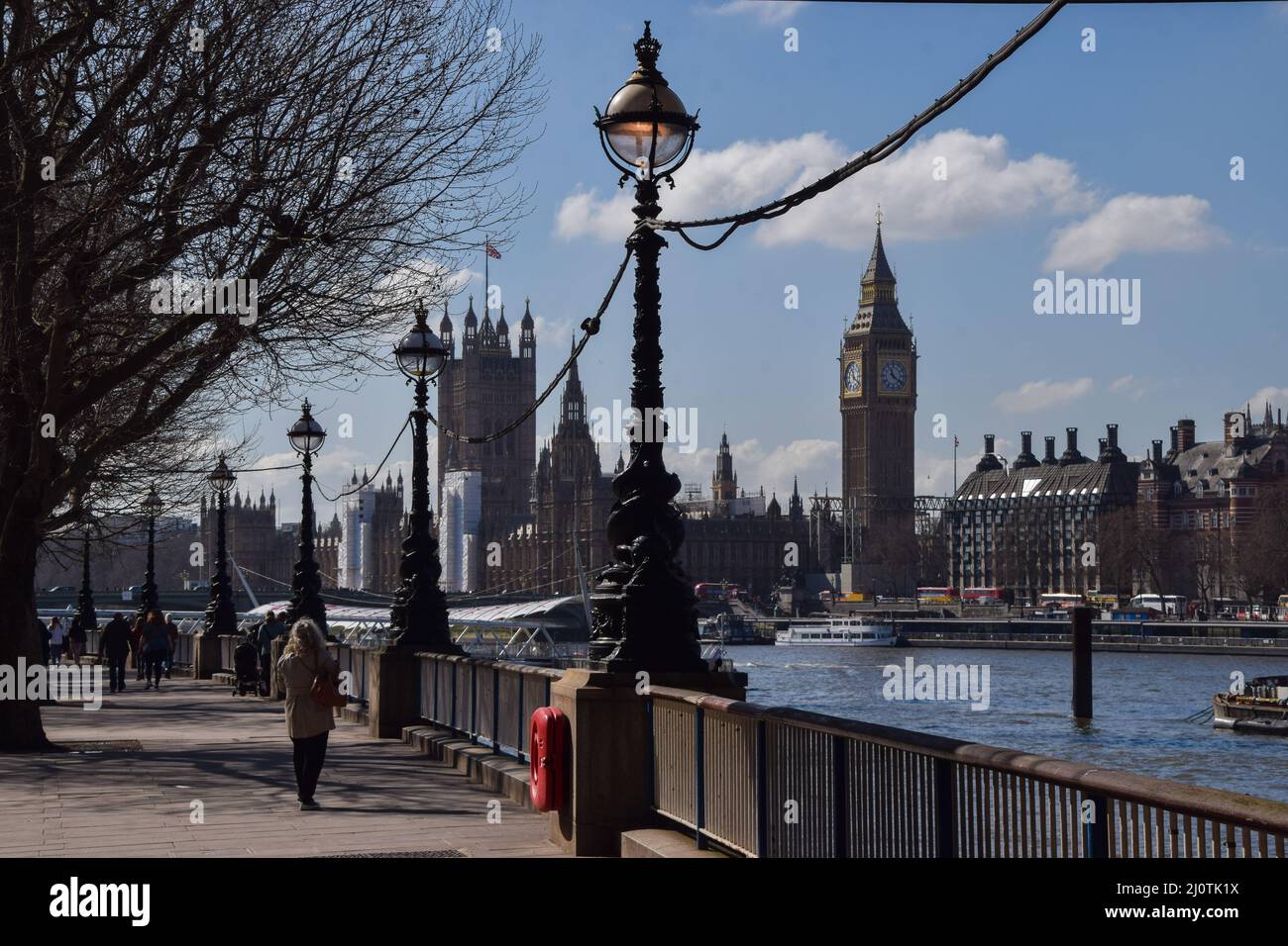 General view of the Houses of Parliament and Big Ben from the South ...