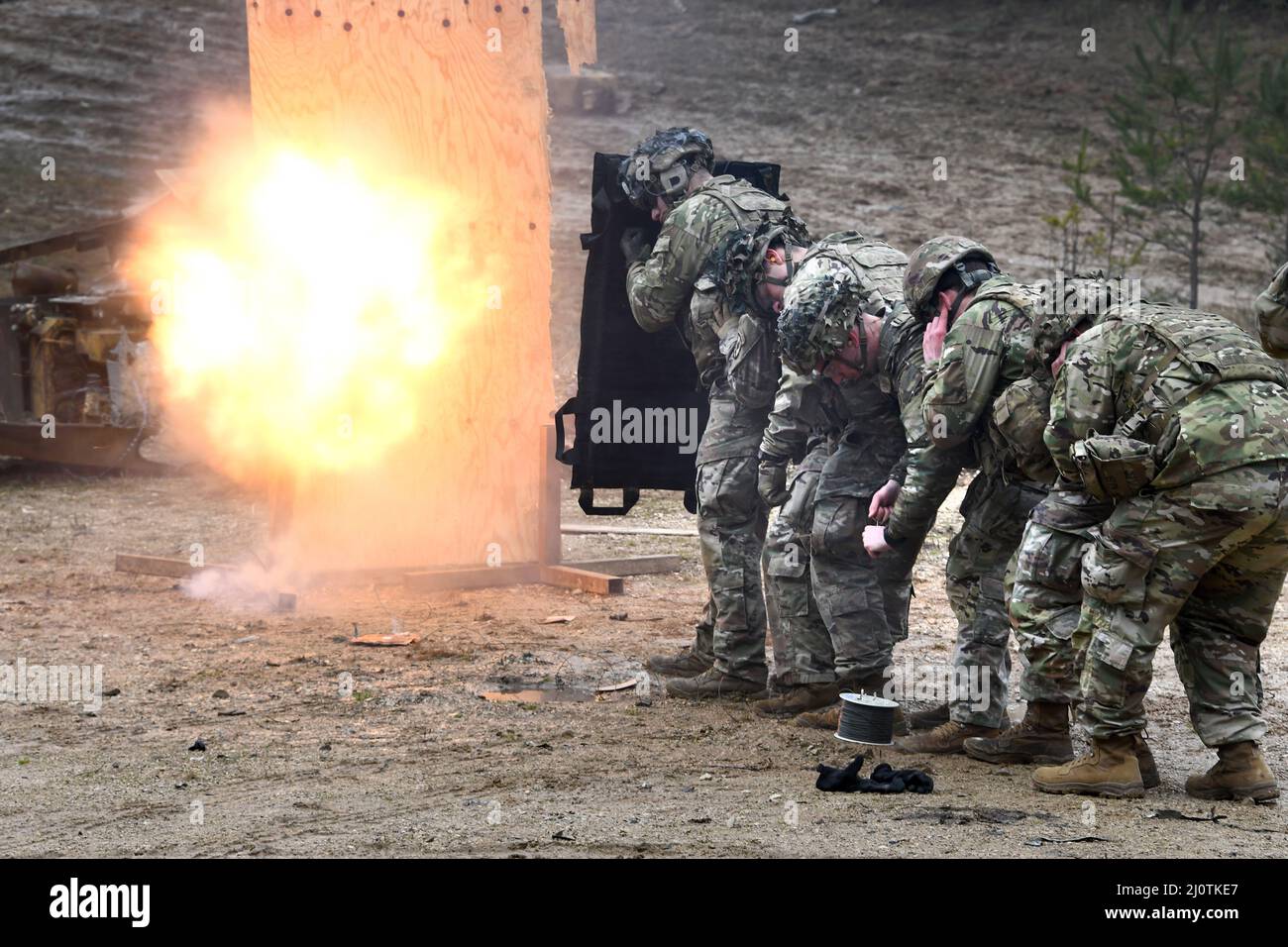 U.S. Army paratroopers with 54th Brigade Engineer Battalion, 173rd ...