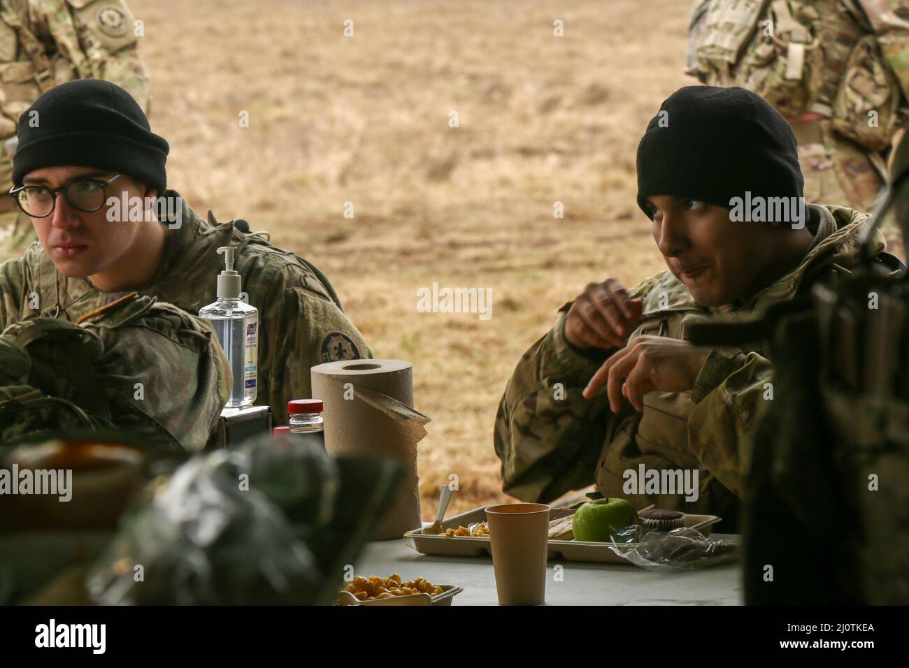 U.S. Army Food Service Specialists from 2nd Cavalry Regiment’s Field ...