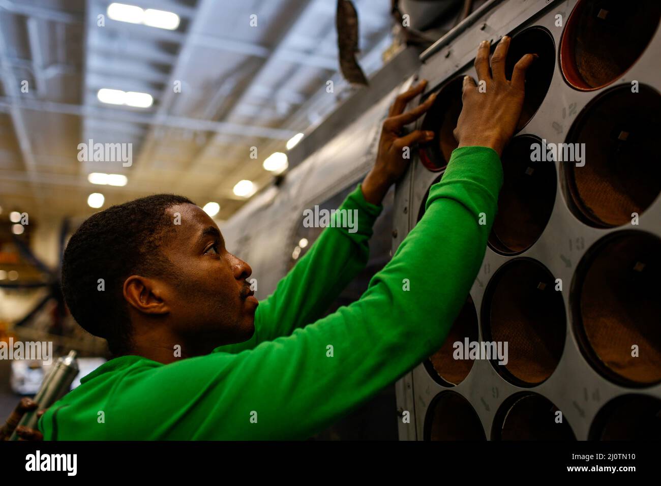 SOUTH CHINA SEA (Jan. 26, 2022) Aviation Structural Mechanic Airman ...