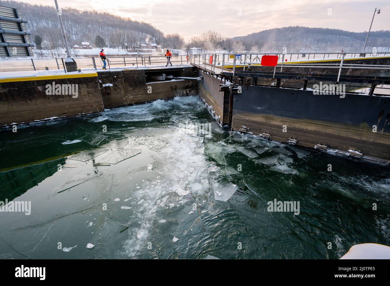 U s army transport float hi-res stock photography and images - Alamy