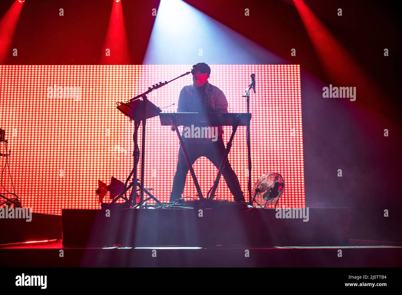 Lauren mayberry 2021 hi-res stock photography and images - Alamy