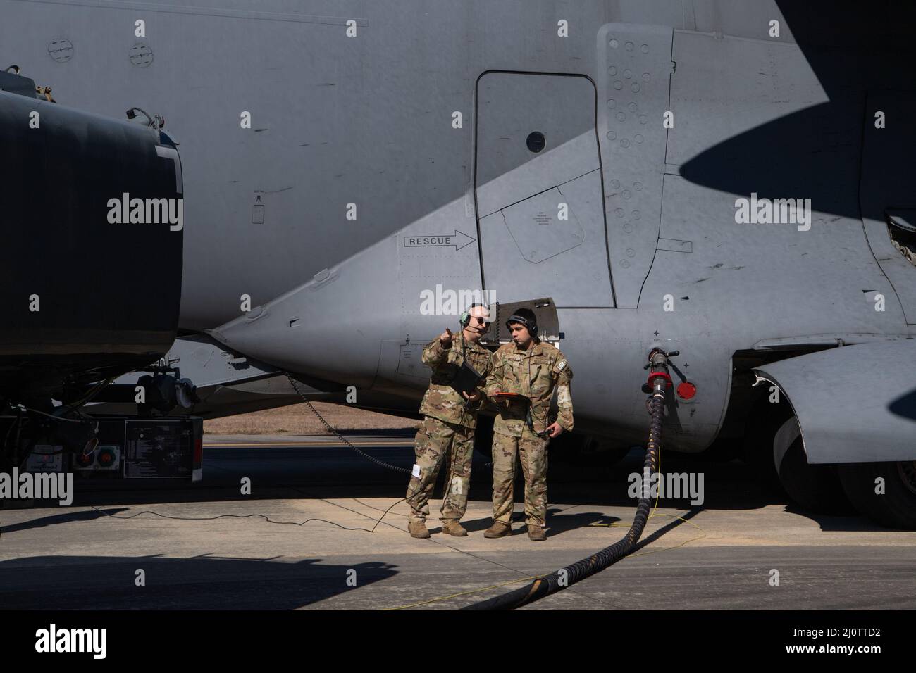 U.S. Air Force Tech. Sgt. Bryan Bailey, 16th Airlift Squadron ...