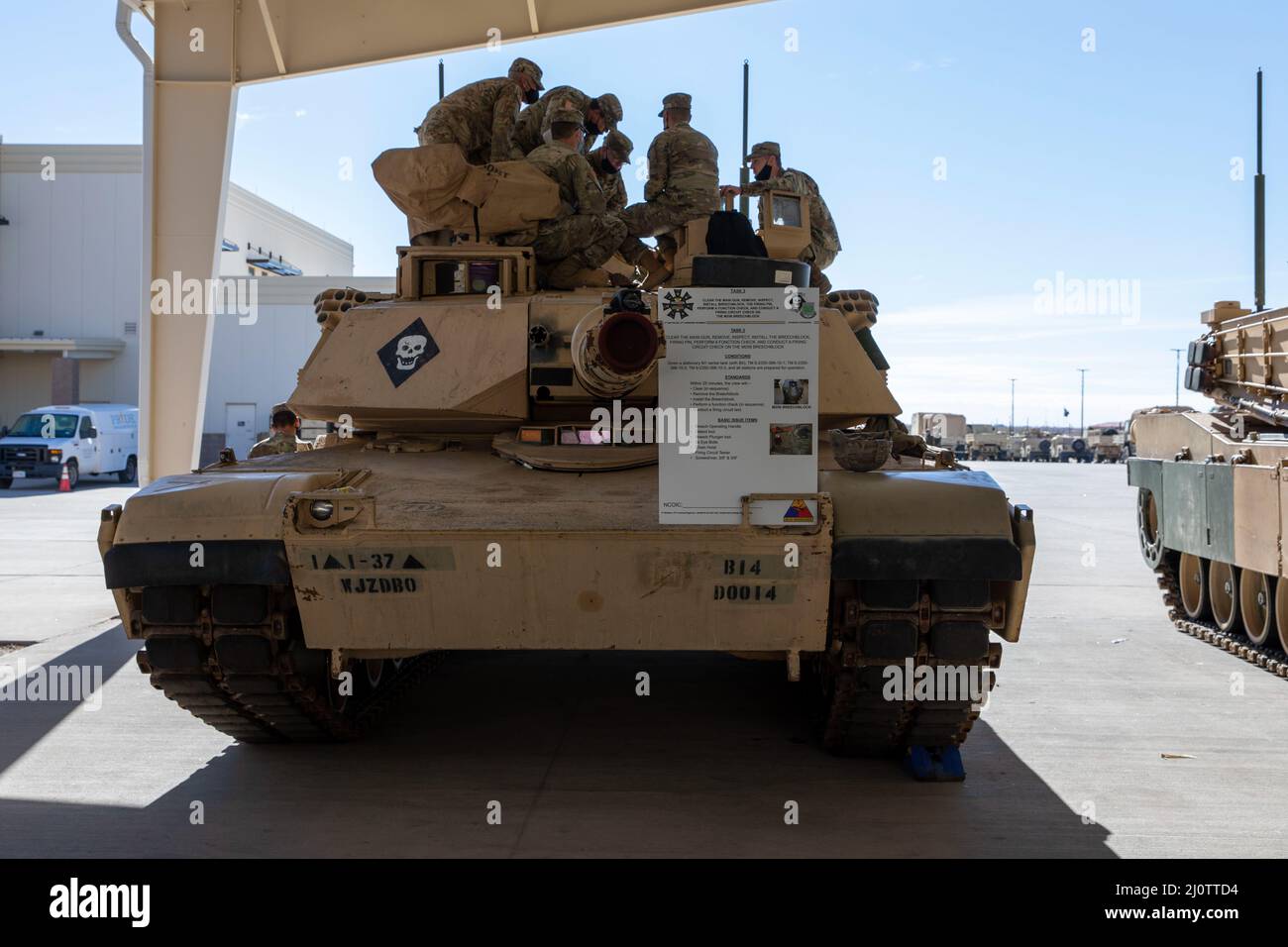 M1 tank motor hi-res stock photography and images - Alamy