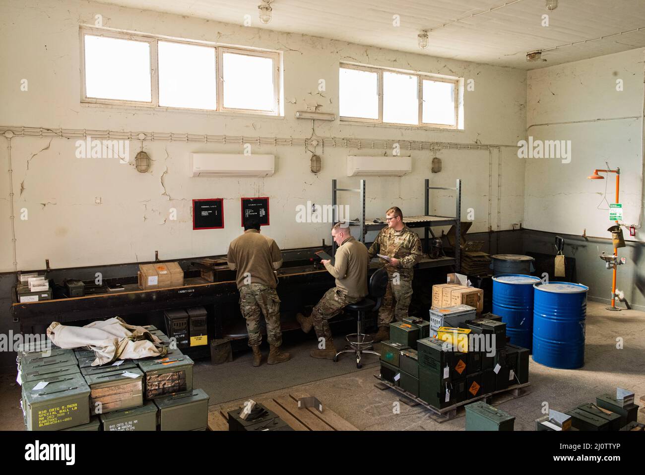 Staff Sgt. Audel Ramirez (left) and Staff Sgt. Reid Edmonds (center ...