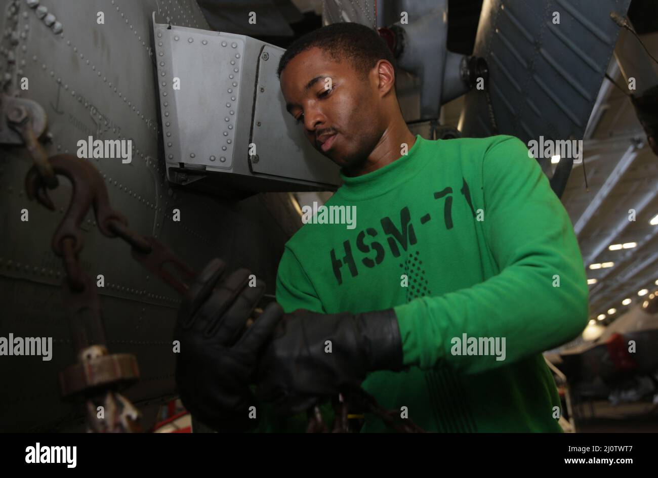 SOUTH CHINA SEA (Jan. 28, 2022) Aviation Structural Mechanic Airman ...