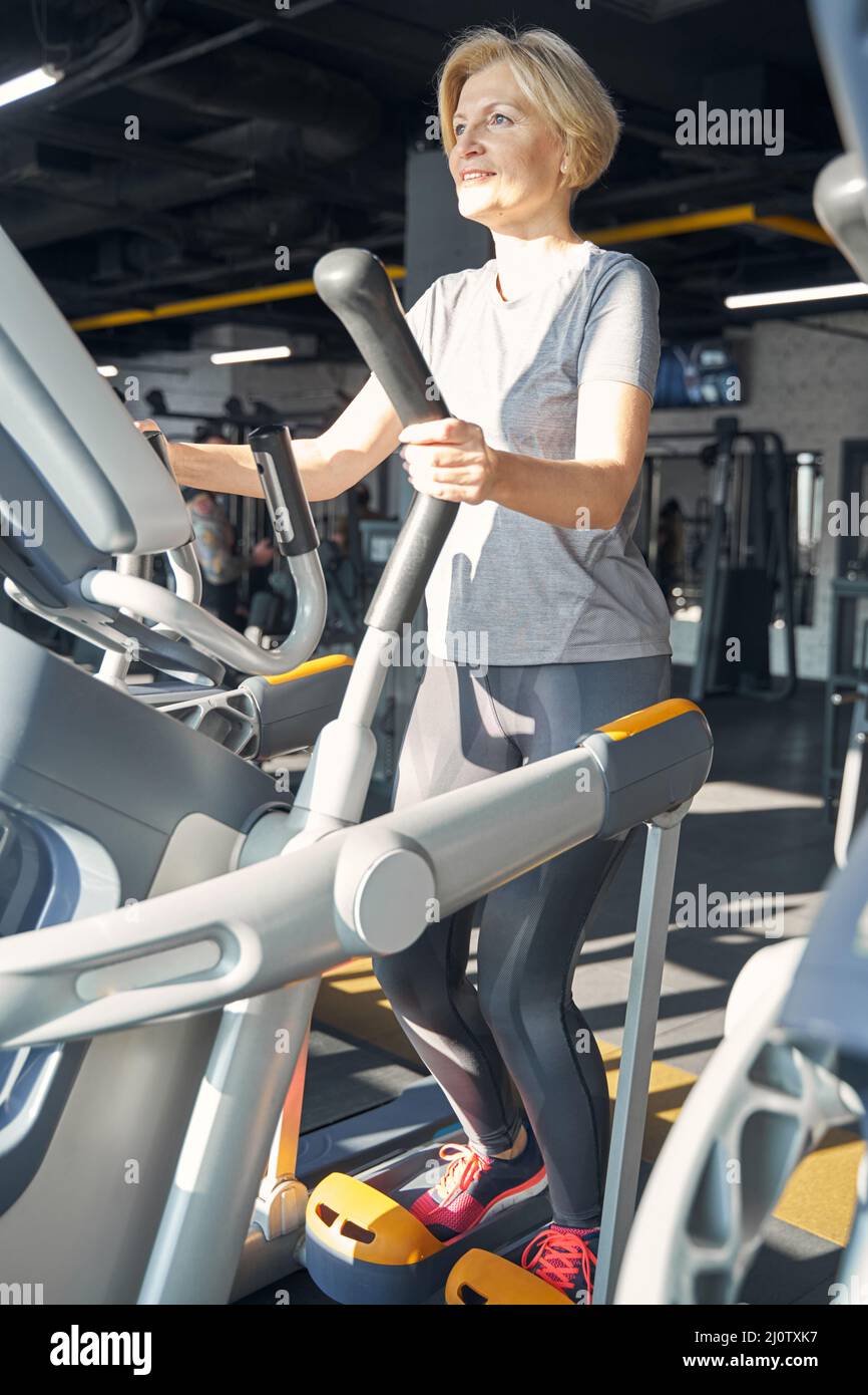 Stepper machine woman hi-res stock photography and images - Alamy