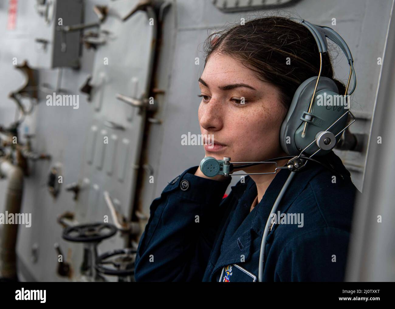 SOUTH CHINA SEA (Jan. 28, 2022) Information Systems Technician 2nd ...