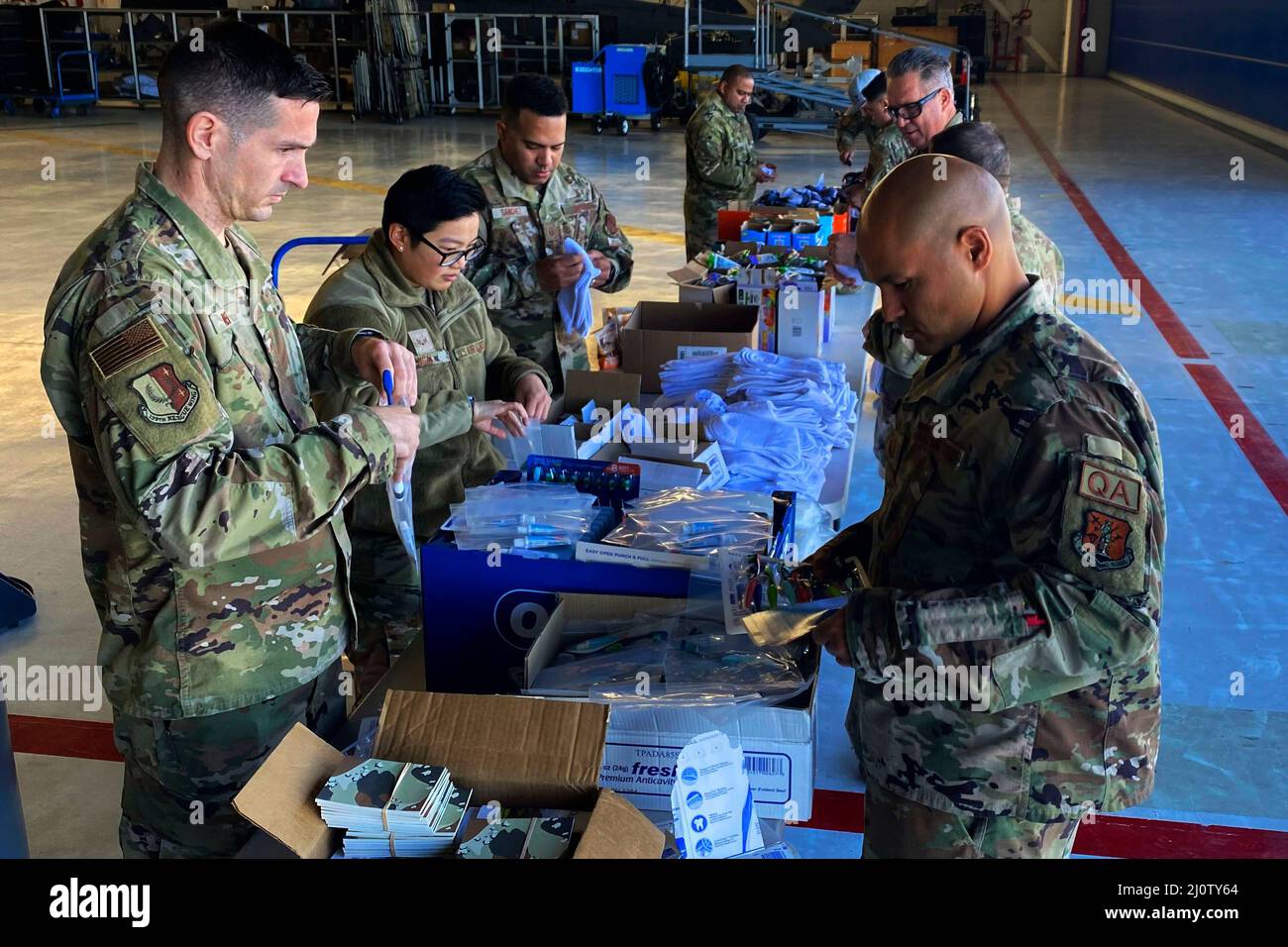 129th rescue wing hi-res stock photography and images - Alamy