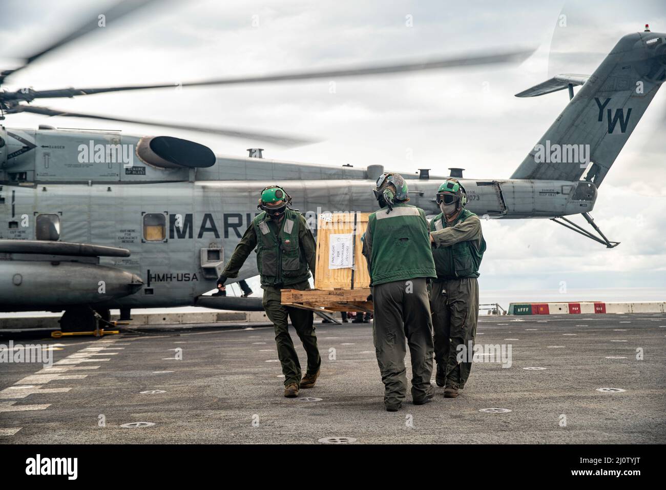 BALABAC STRAIT (Jan. 29, 2022) U.S. Marines assigned to Marine Medium ...