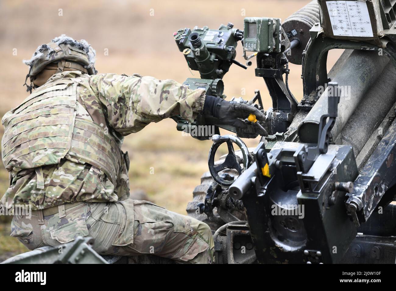 U.S. Army Spc. Mackin MacDonald with Bravo Battery, 4th Battalion ...