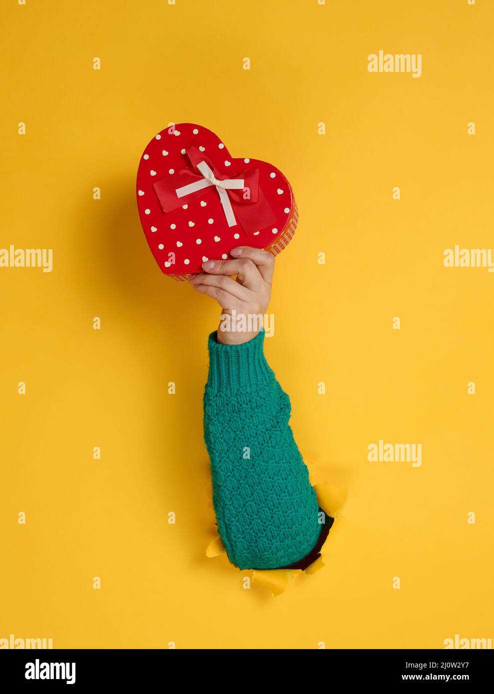 Human heart ripped out hi-res stock photography and images - Alamy