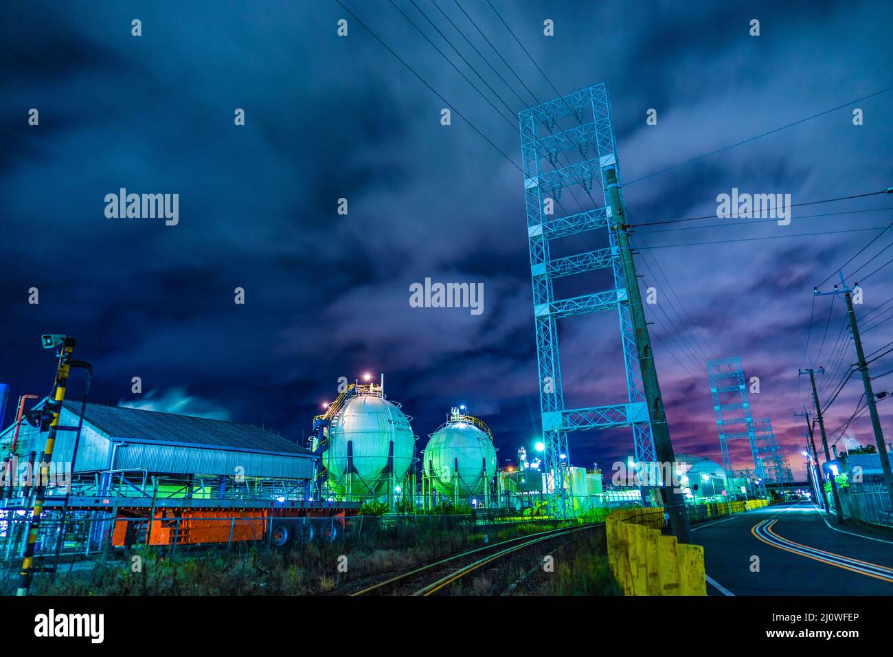 Factory night view of the Keihin region Stock Photo - Alamy