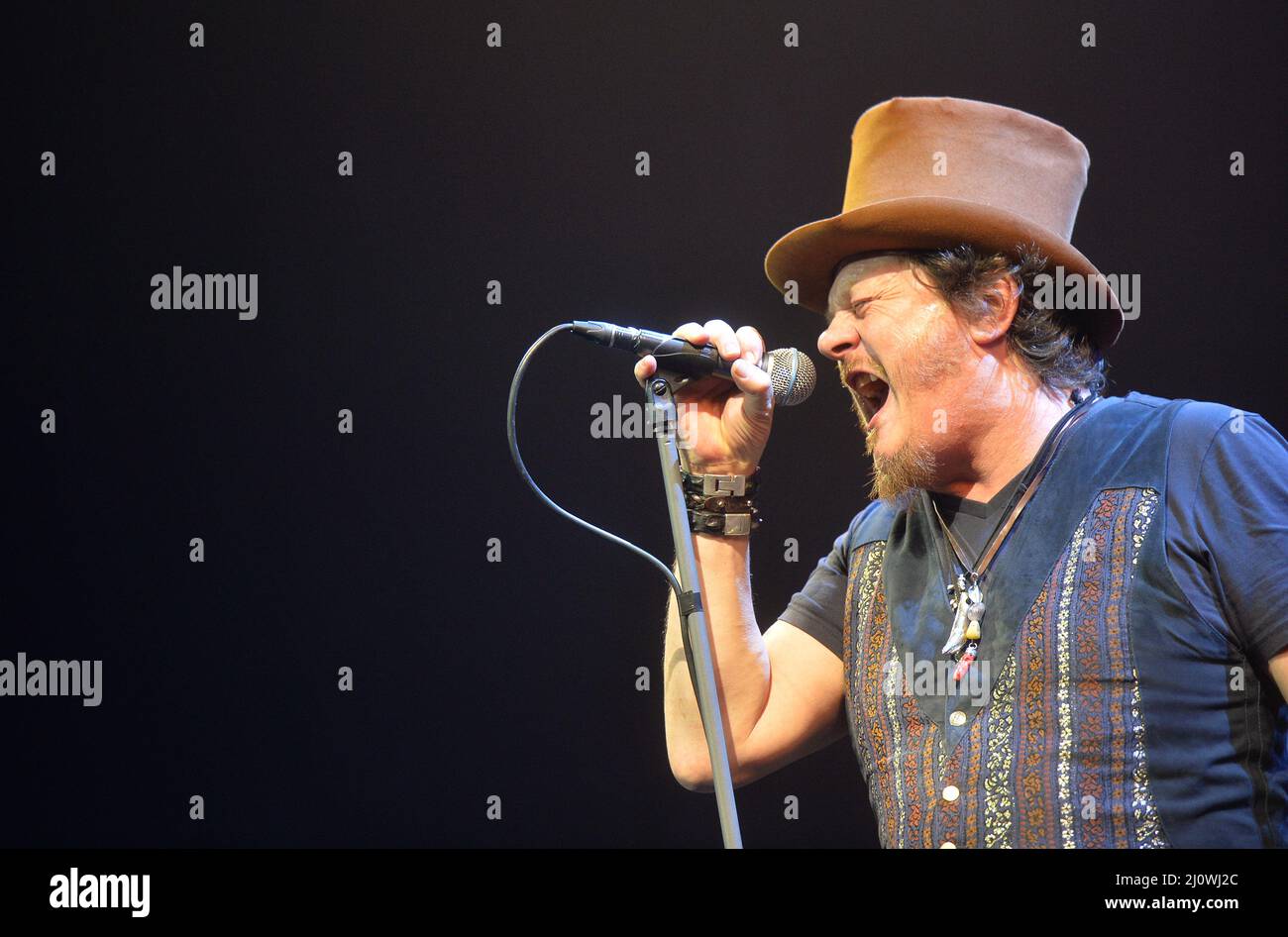 Zucchero in concert hi-res stock photography and images - Alamy