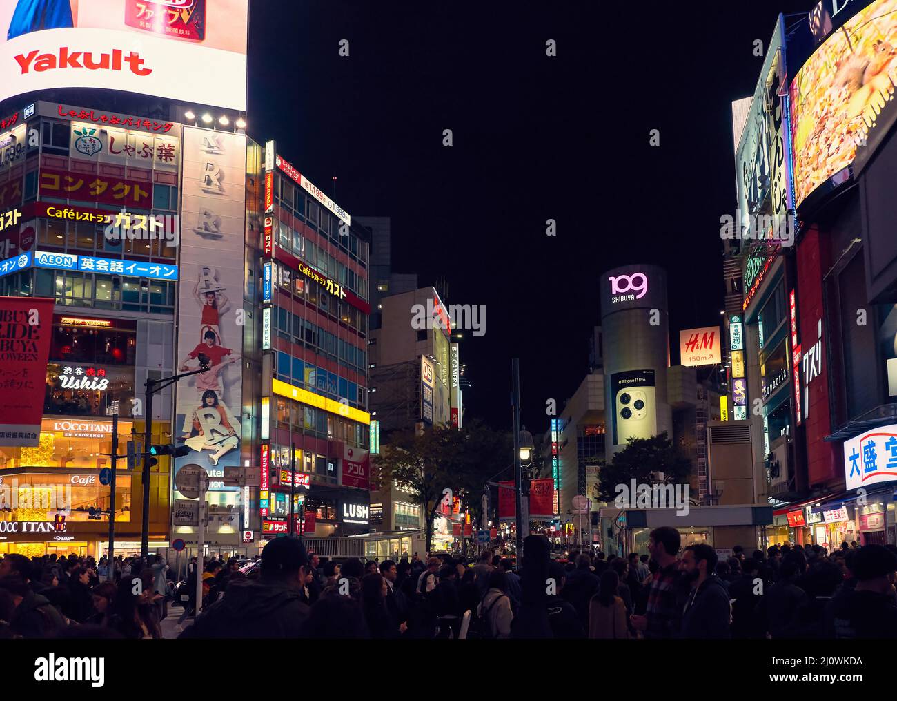 Shibuya Crossing or Shibuya Scramble Crossing at night. Tokyo. J Stock ...