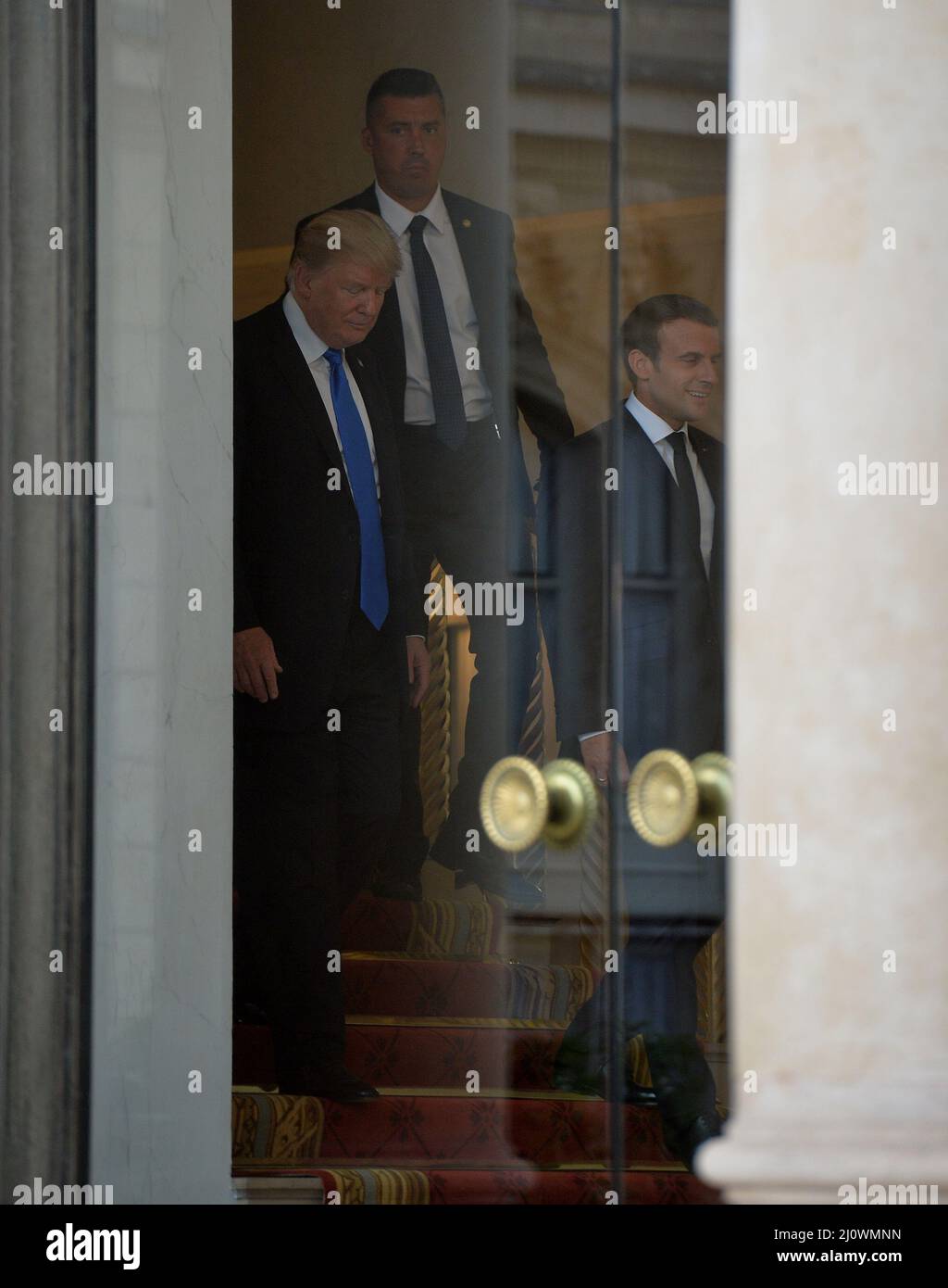 United states secret service weapon hi-res stock photography and images ...