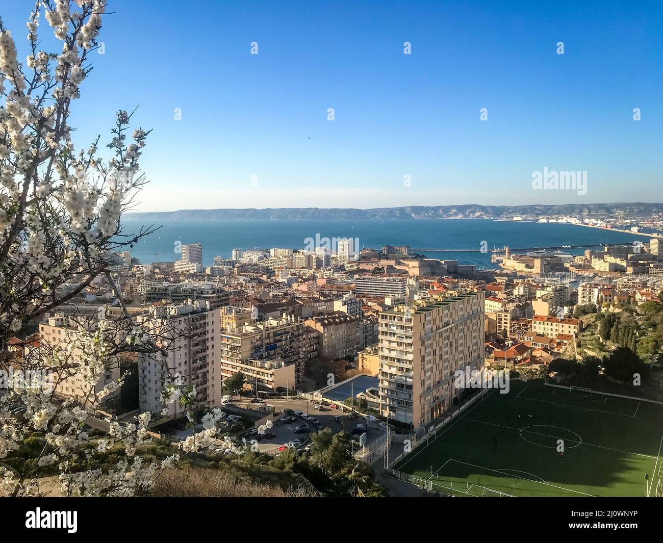 Marseille cityscape hi-res stock photography and images - Alamy