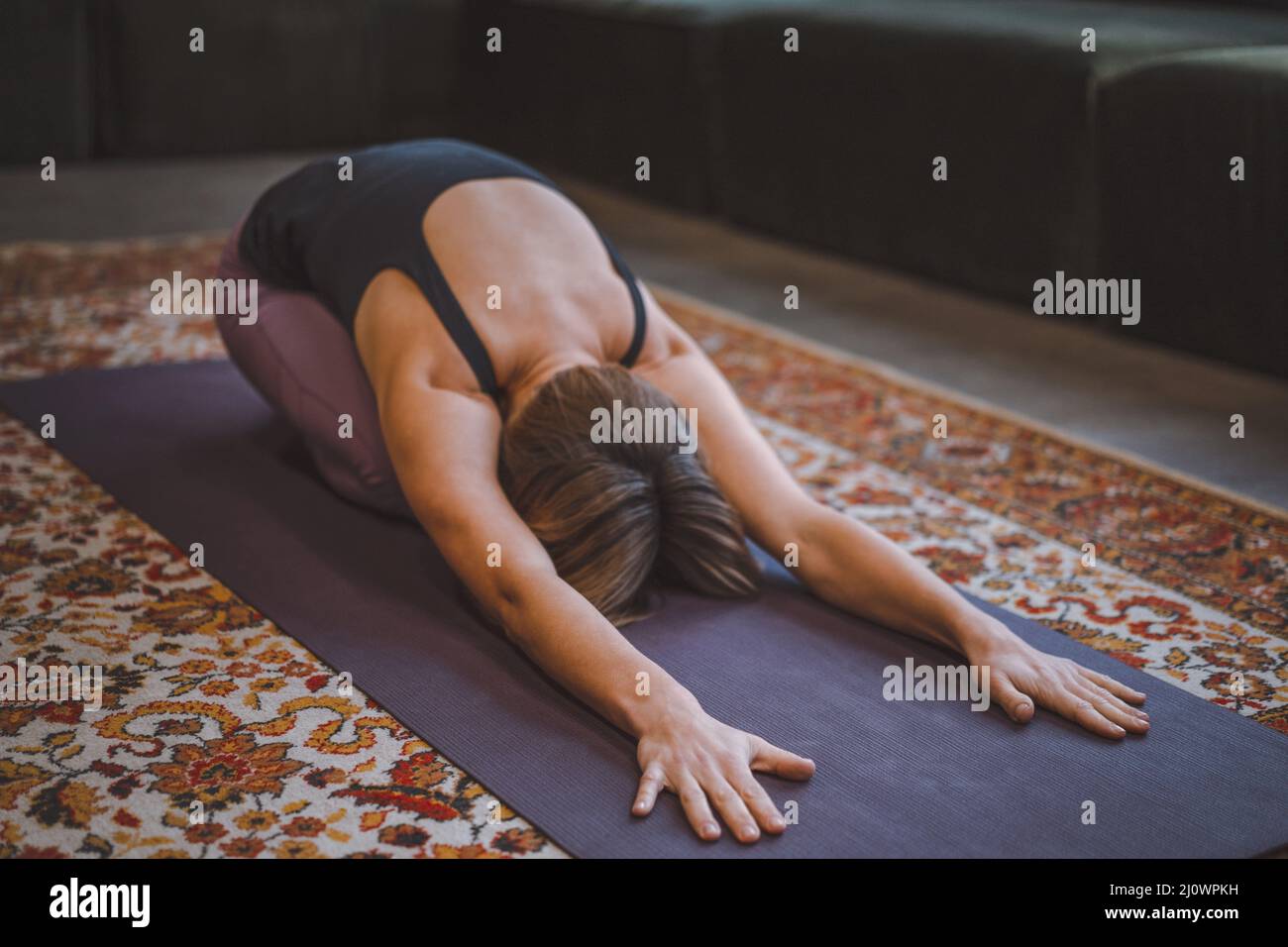 Woman meditating sitting calm hi-res stock photography and images - Alamy