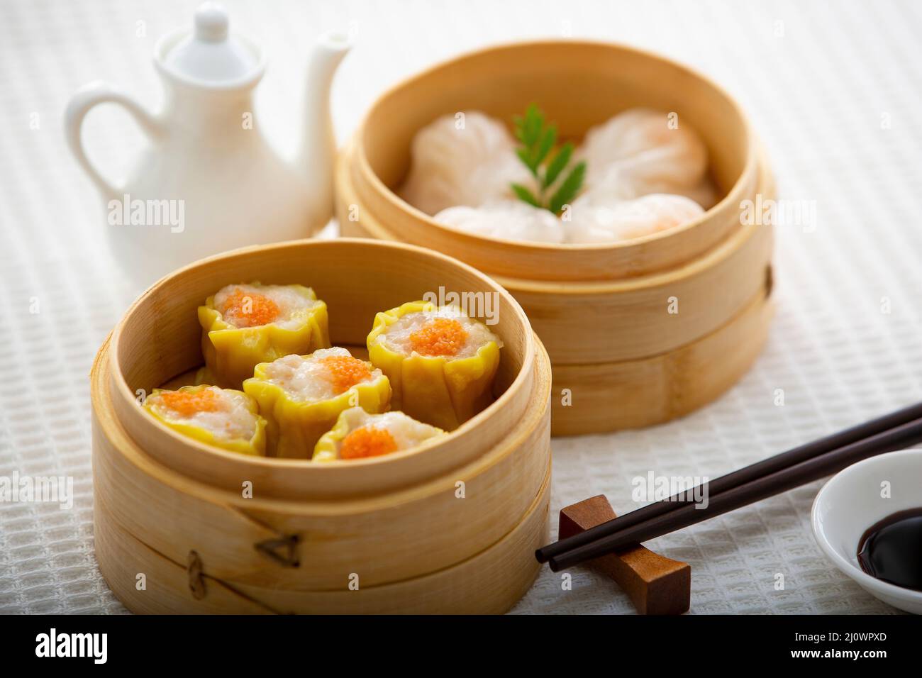 Dim sum shrimp rice roll hi-res stock photography and images - Alamy