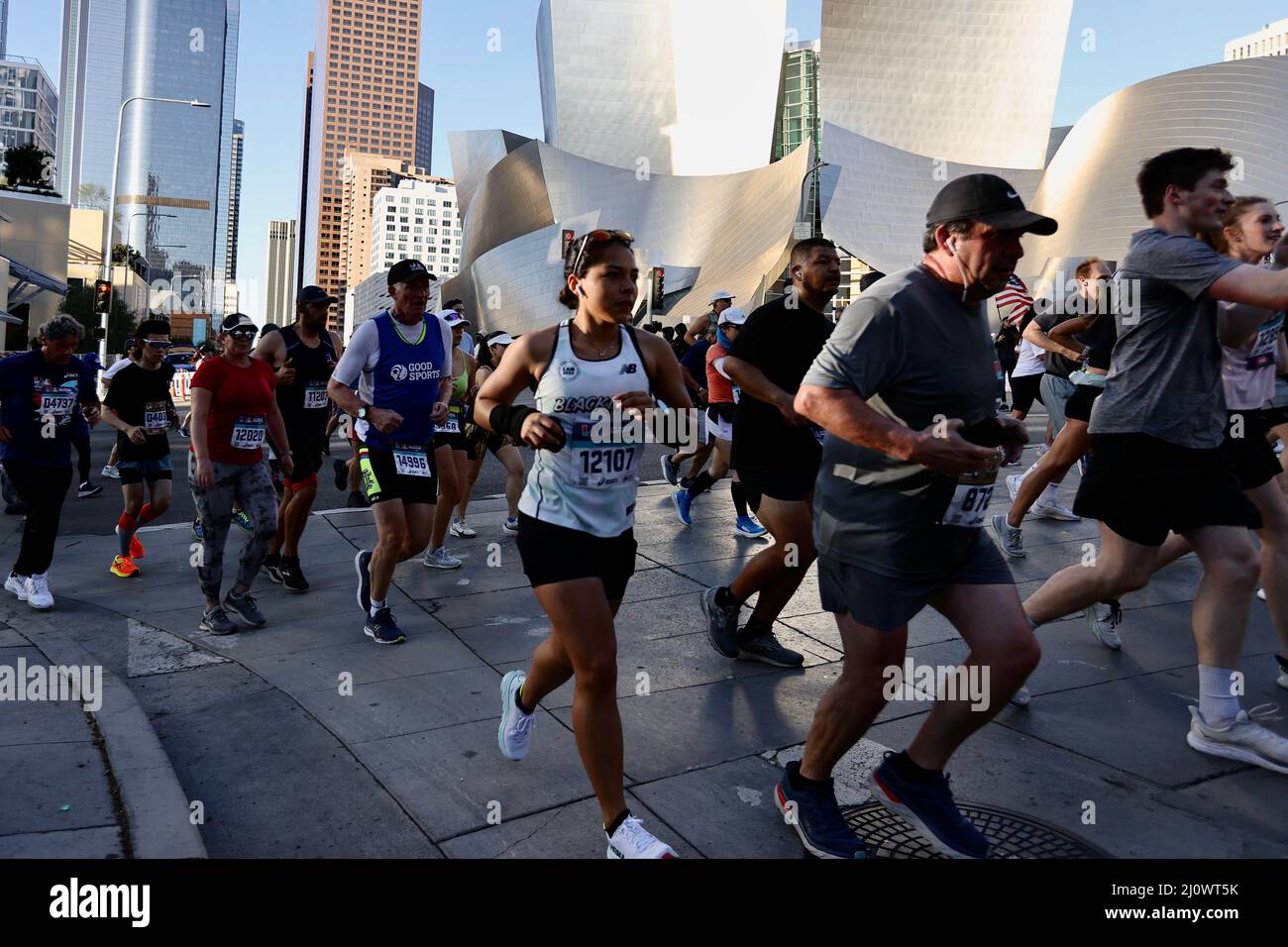 Los angeles marathon 2022 hi-res stock photography and images - Alamy