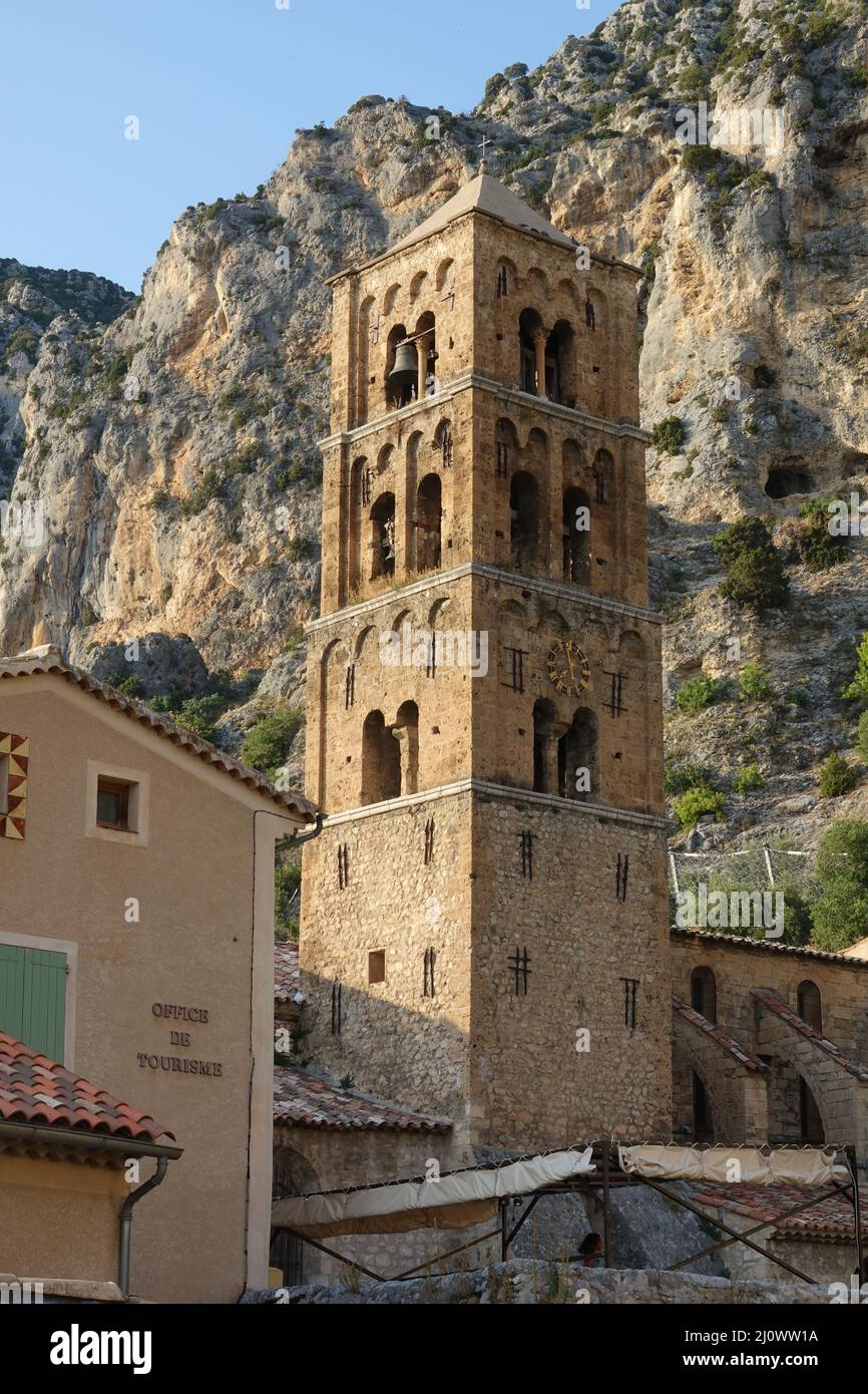 Fabelhafte Moustiers Sainte Marie Frankreich Bilder