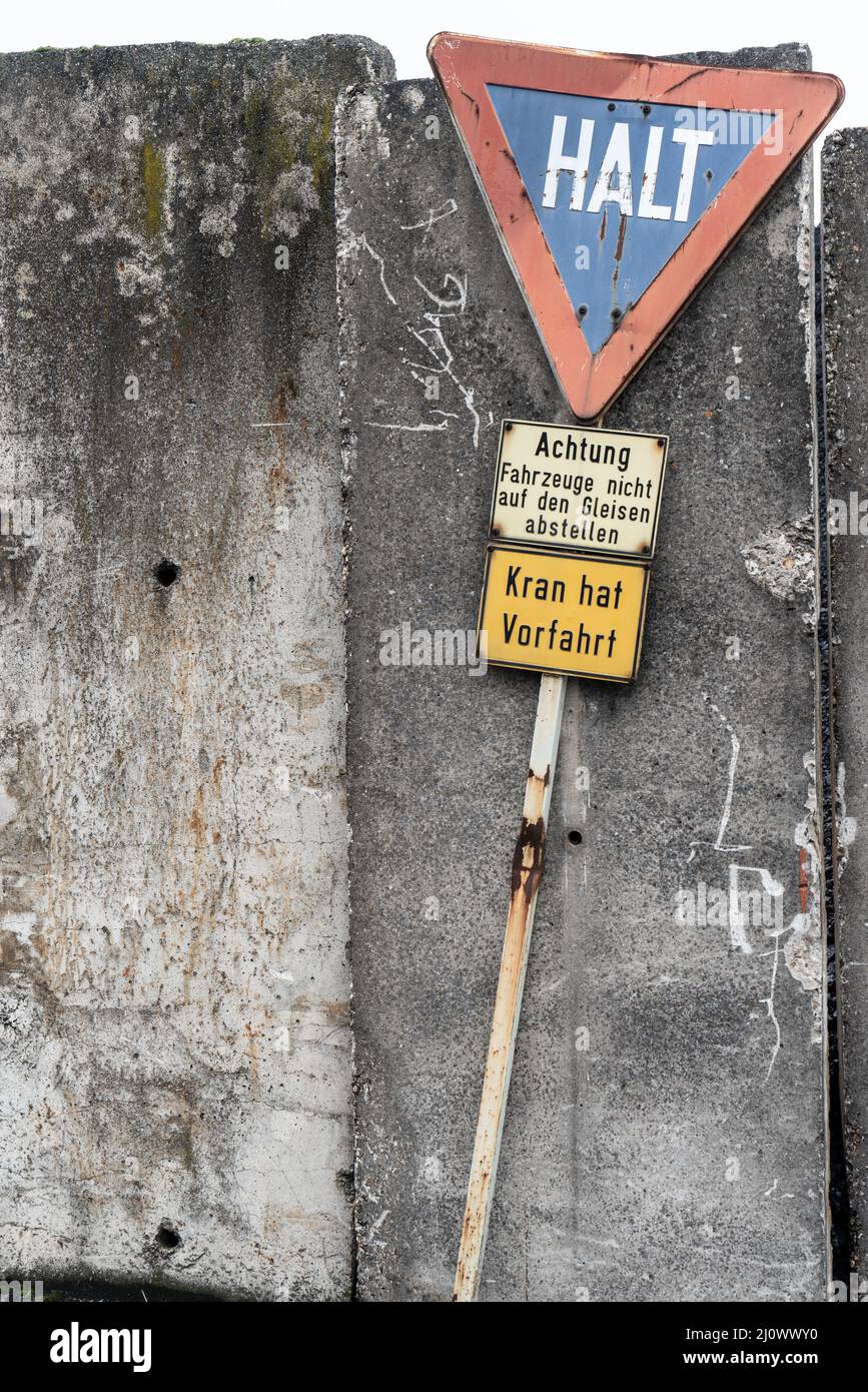 Traffic sign in the port Stock Photo - Alamy