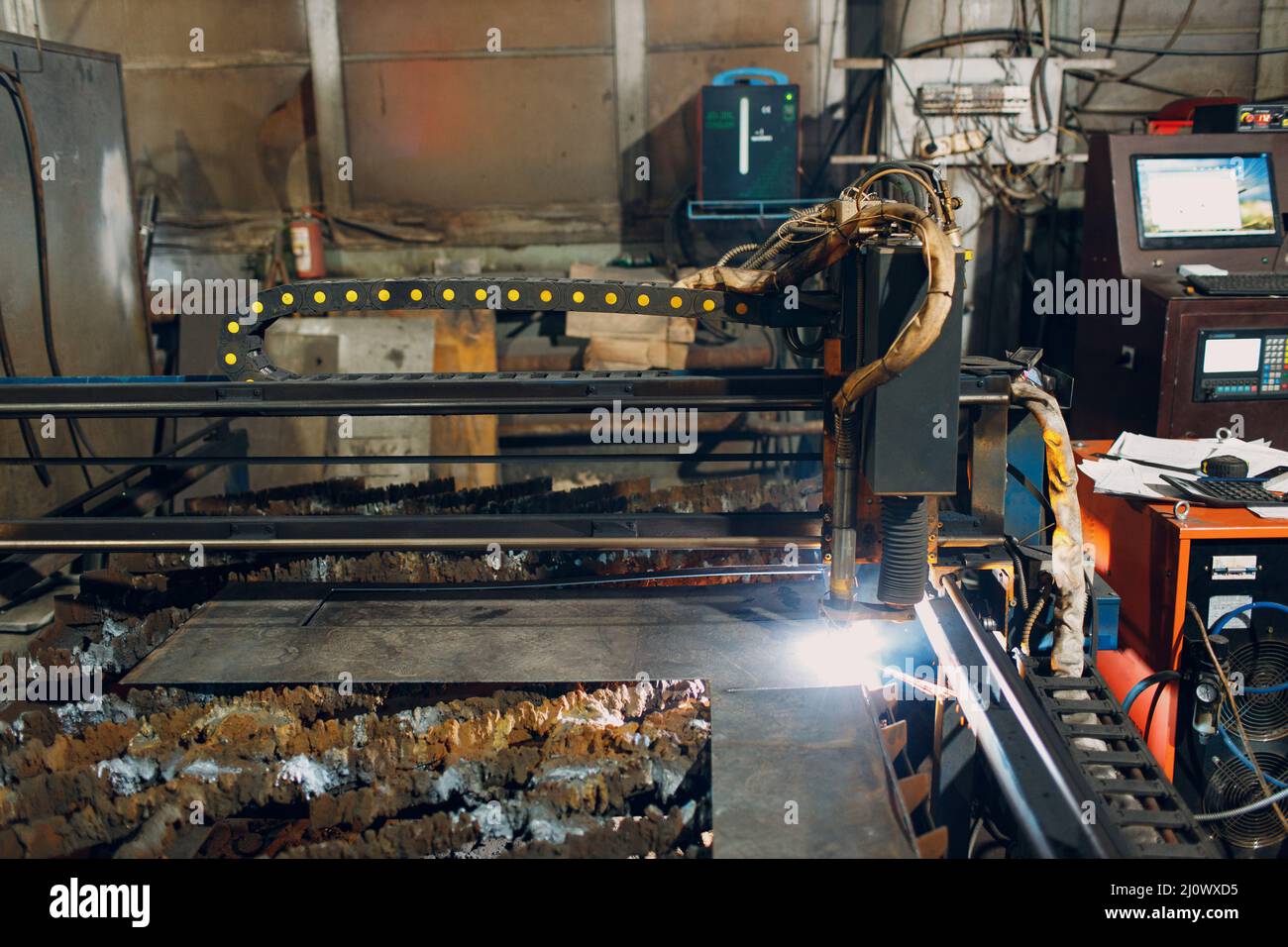Industrial metalworking hi-res stock photography and images - Alamy