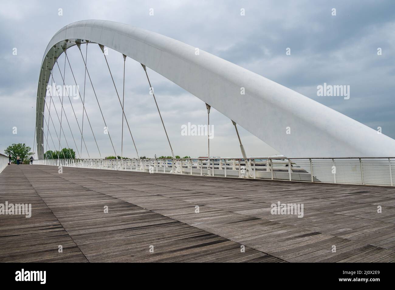 Historic bridge modern architecture hi-res stock photography and images ...