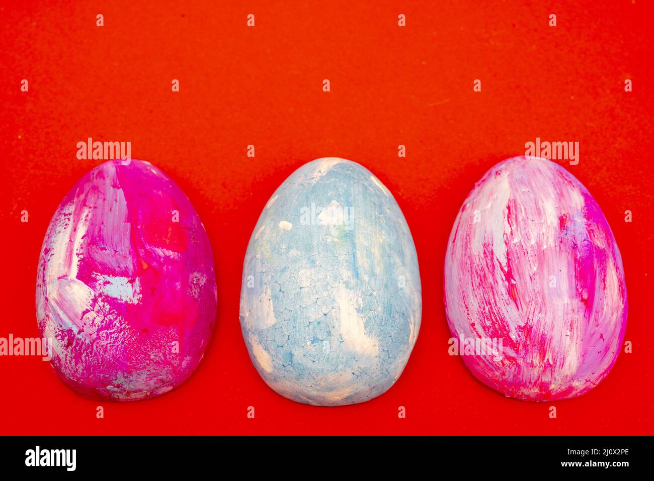 Group colored eggs hi-res stock photography and images - Alamy
