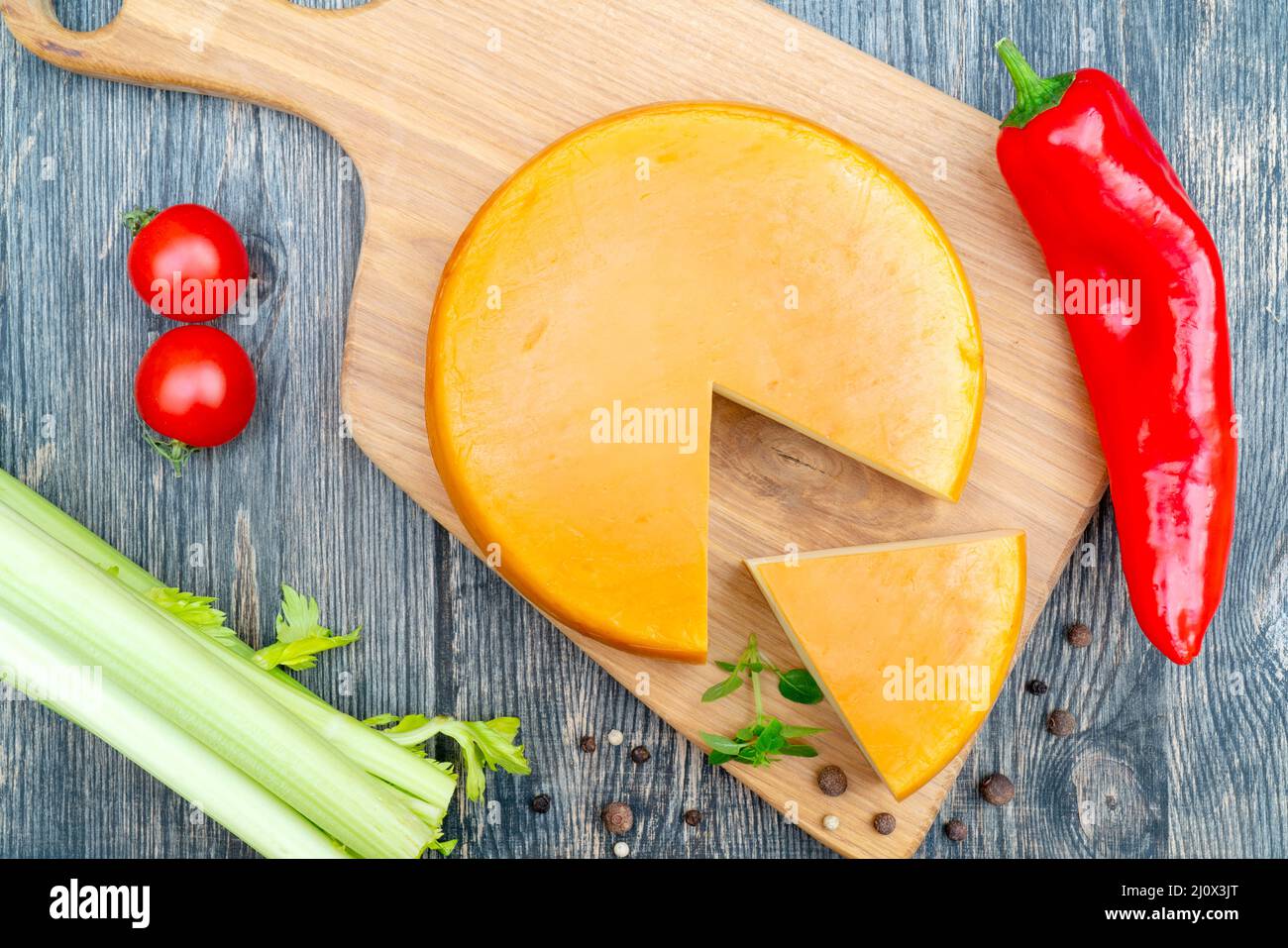 Cheese yellow round loaf hi-res stock photography and images - Alamy