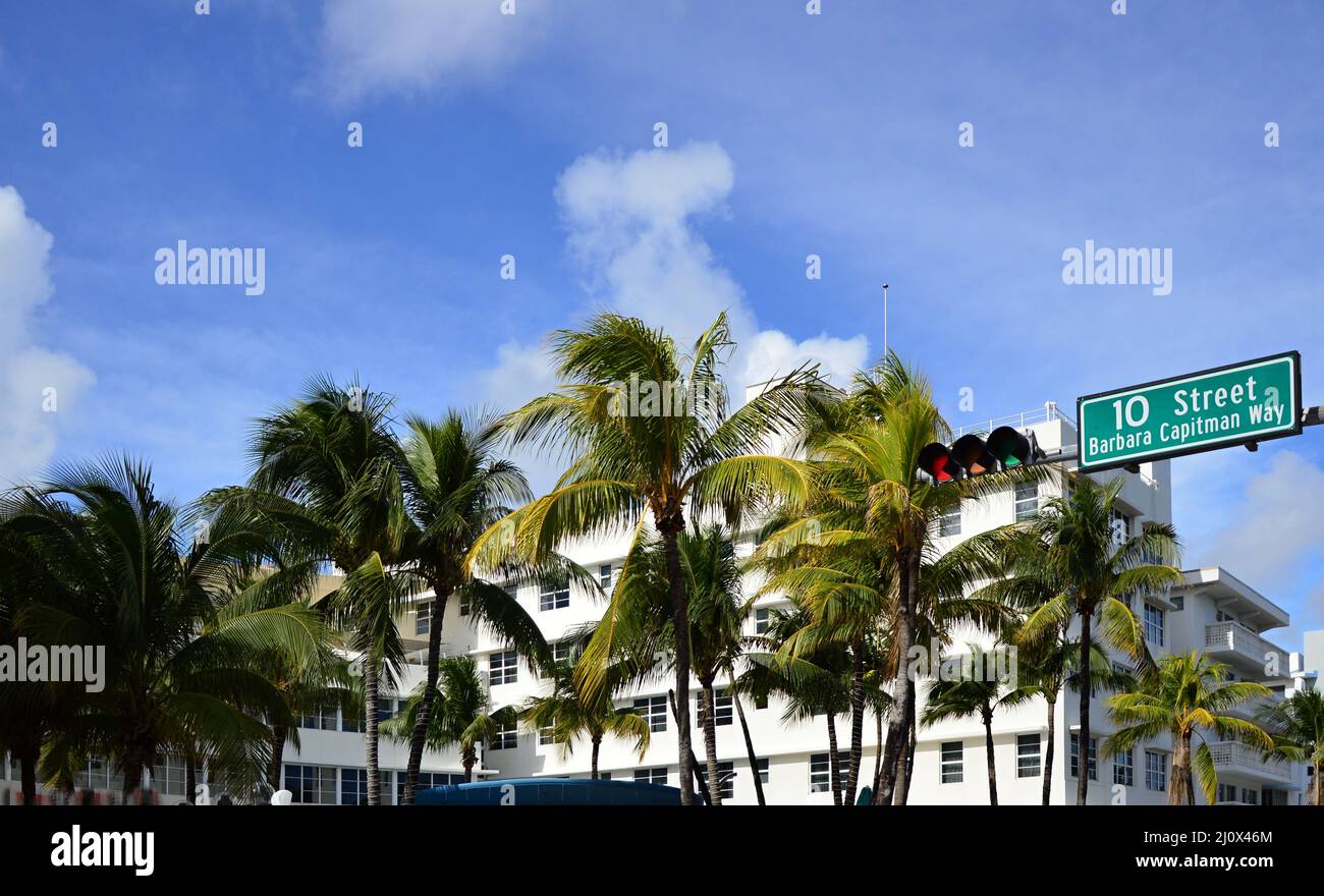 Street scene miami hi-res stock photography and images - Alamy