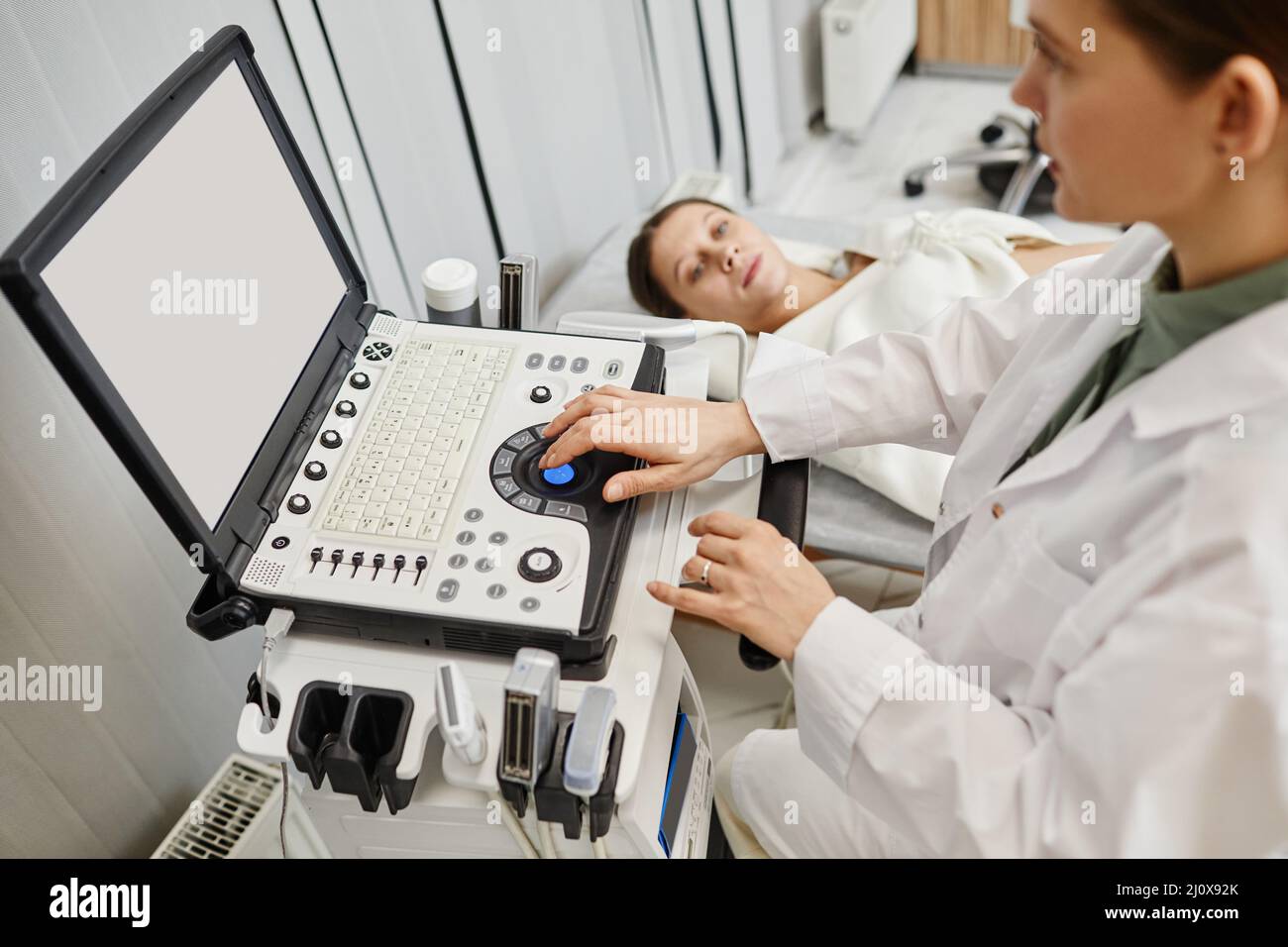 Ultrasound diagnostics machine hi-res stock photography and images - Alamy